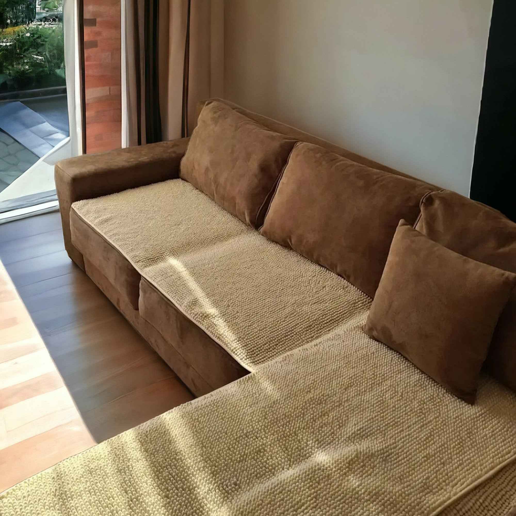 Prekrivači "crvići" za kauč – Zoro